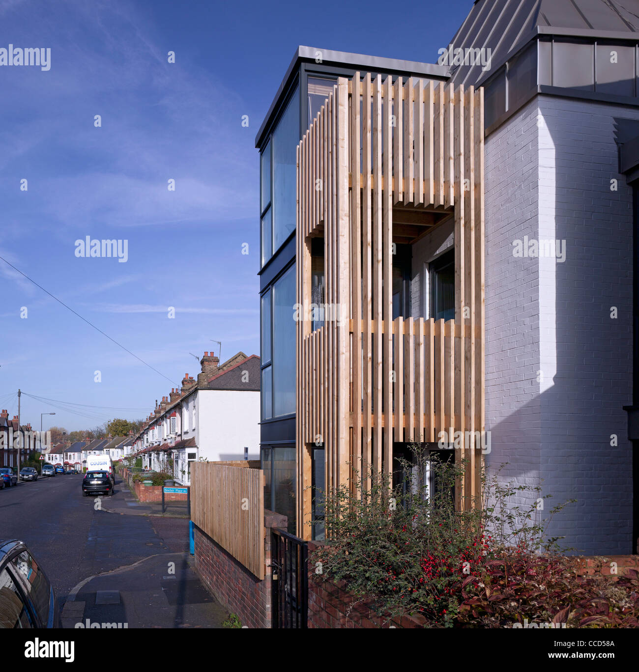 Oblique timber cladding hi-res stock photography and images - Alamy