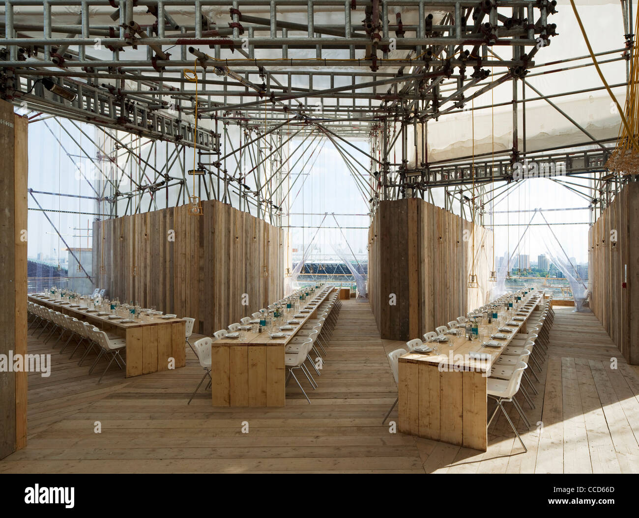 Industrial dining hi-res stock photography and images - Alamy