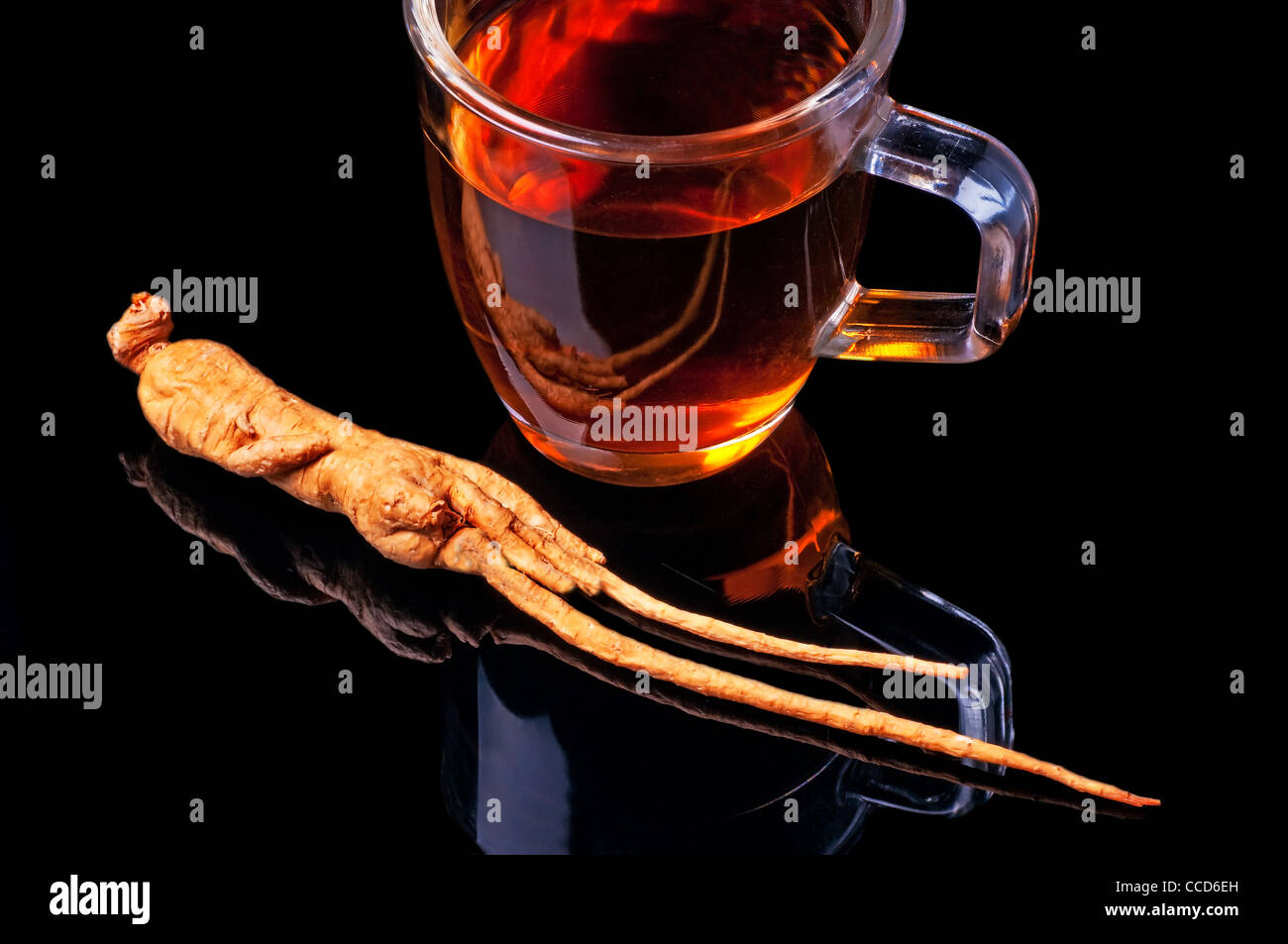 Red korean ginseng hi-res stock photography and images - Alamy