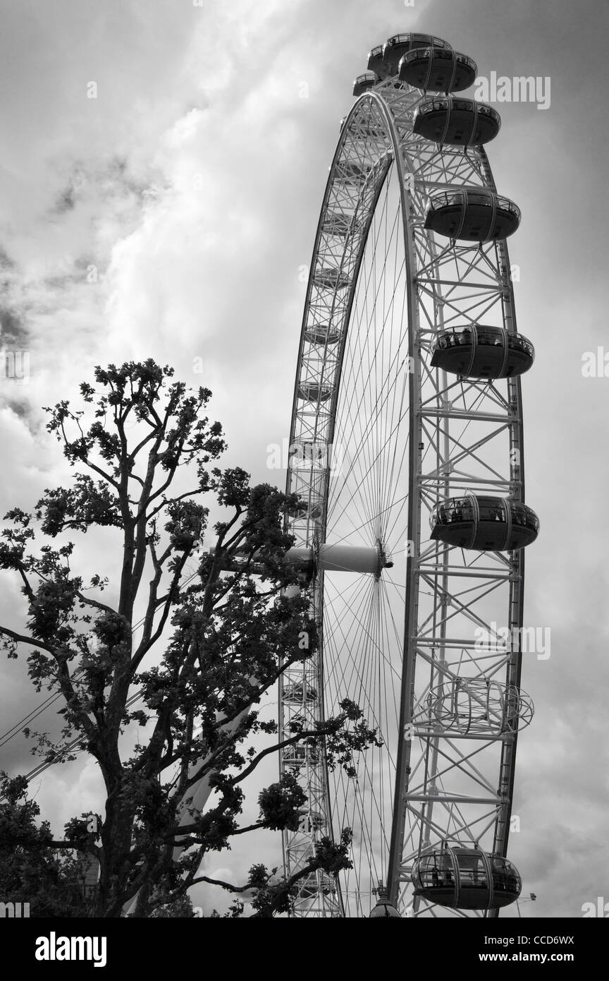 People ferris wheel Black and White Stock Photos & Images - Alamy