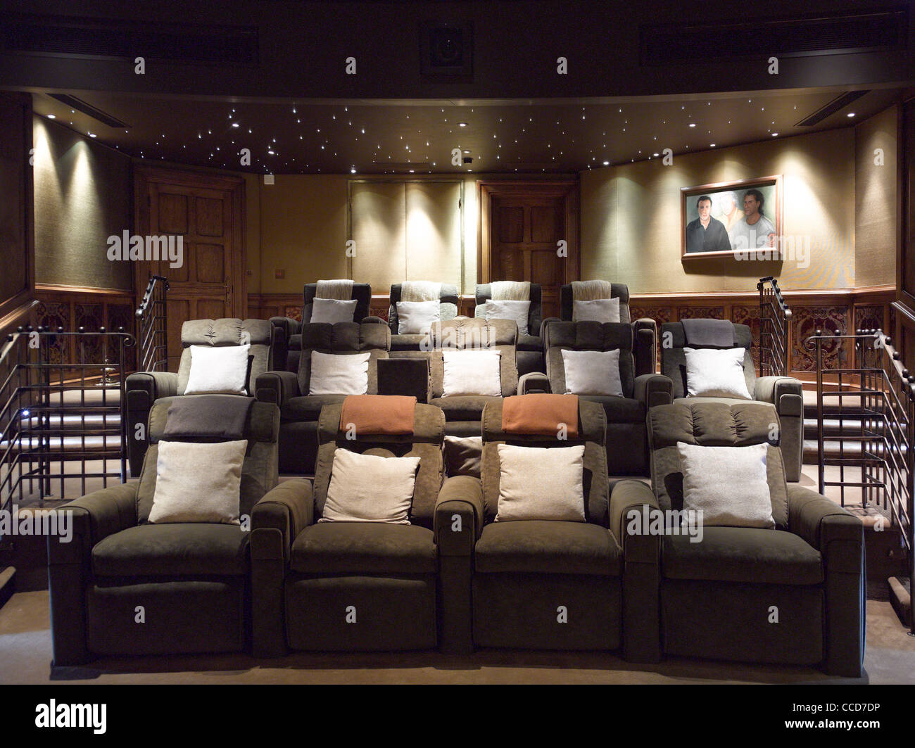 HALCYON HALL, RADLETT, UNITED KINGDOM, 2009 Stock Photo - Alamy