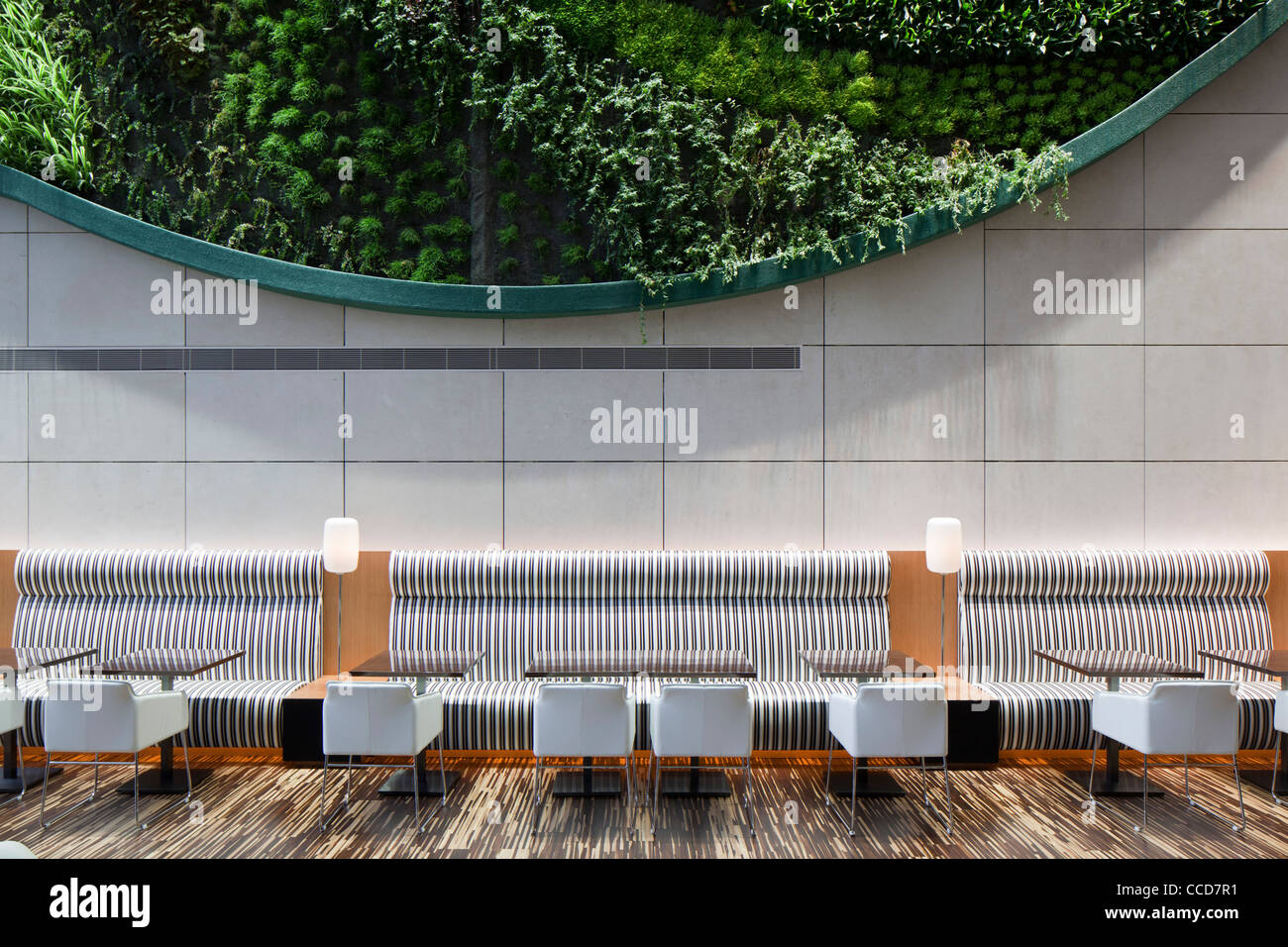 The Green cafe restaurant Stock Photo - Alamy