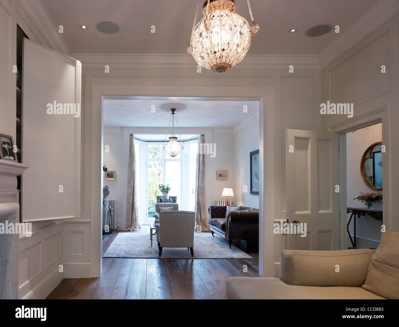 Living area - refurbished Victorian family London town house in Notting ...