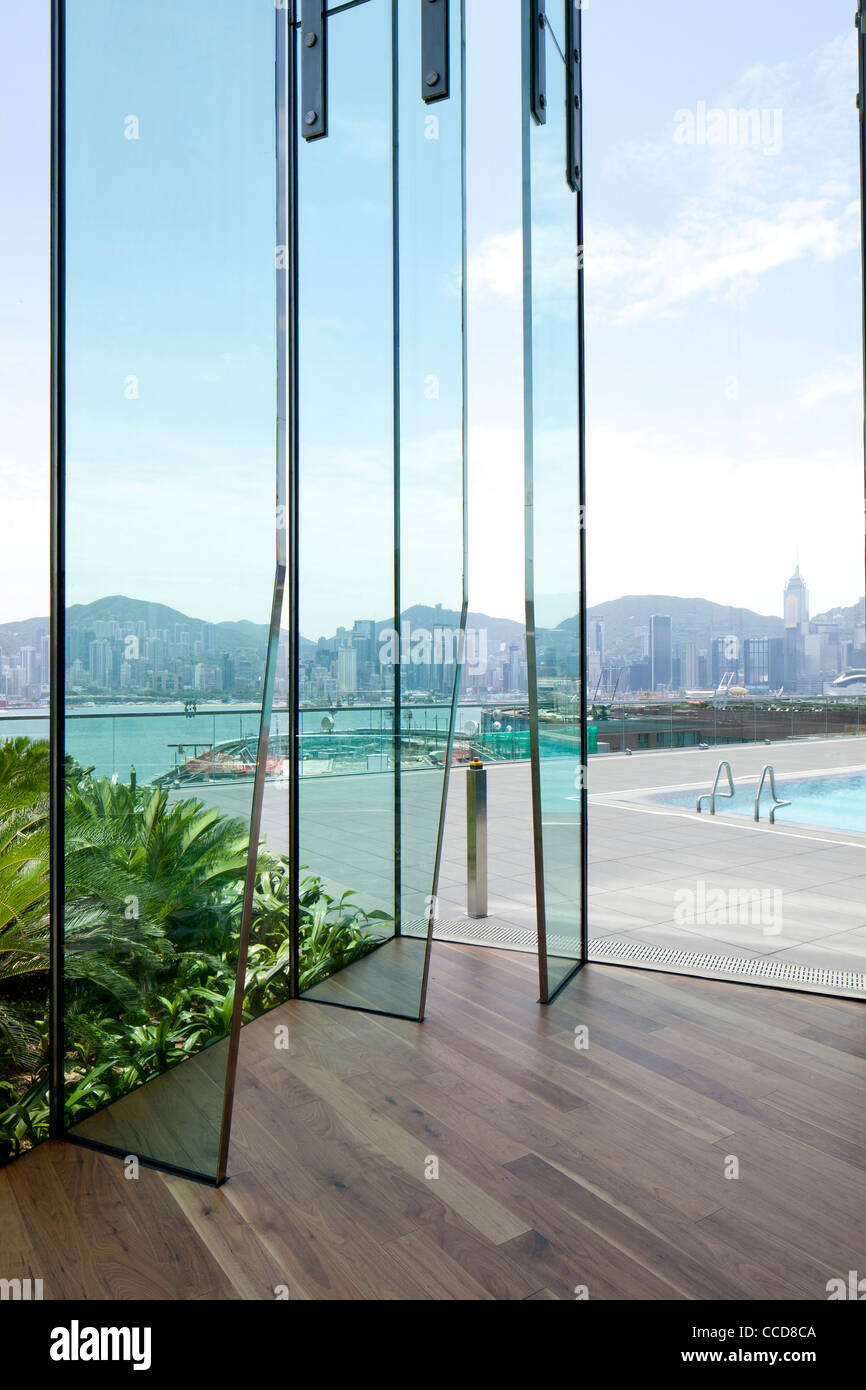 Hotel Icon gym Stock Photo - Alamy