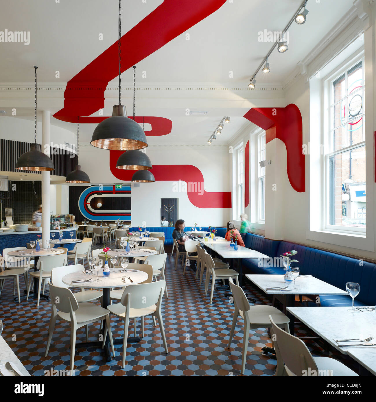 Pizza express restaurant interior hi-res stock photography and images ...