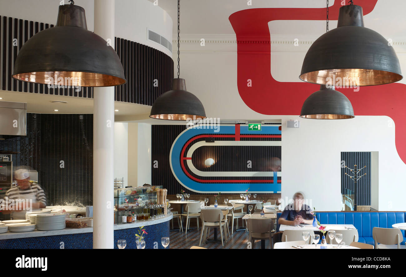 Pizza express restaurant interior hi-res stock photography and images ...