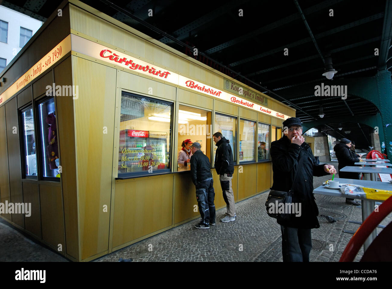 Street food vendor germany hi-res stock photography and images - Alamy