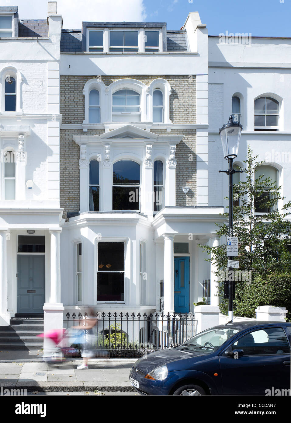 PRIVATE HOUSE IN WEST LONDON. RENOVATION, EXTENSION AND UNUSUAL ...