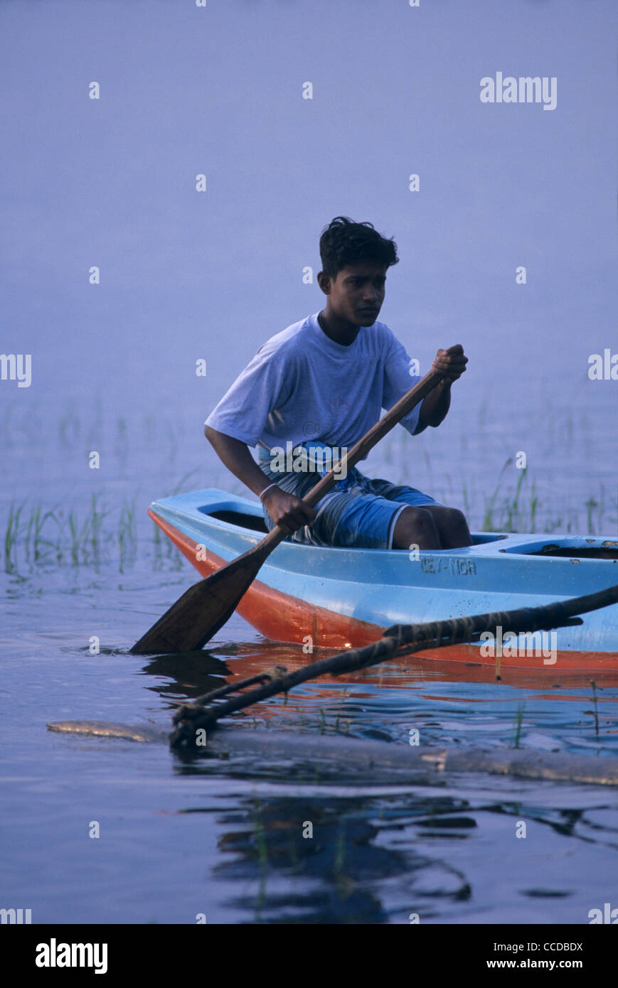 Traditional fishing boat, Dambulla lake, Sri Lanka Stock Photo - Alamy