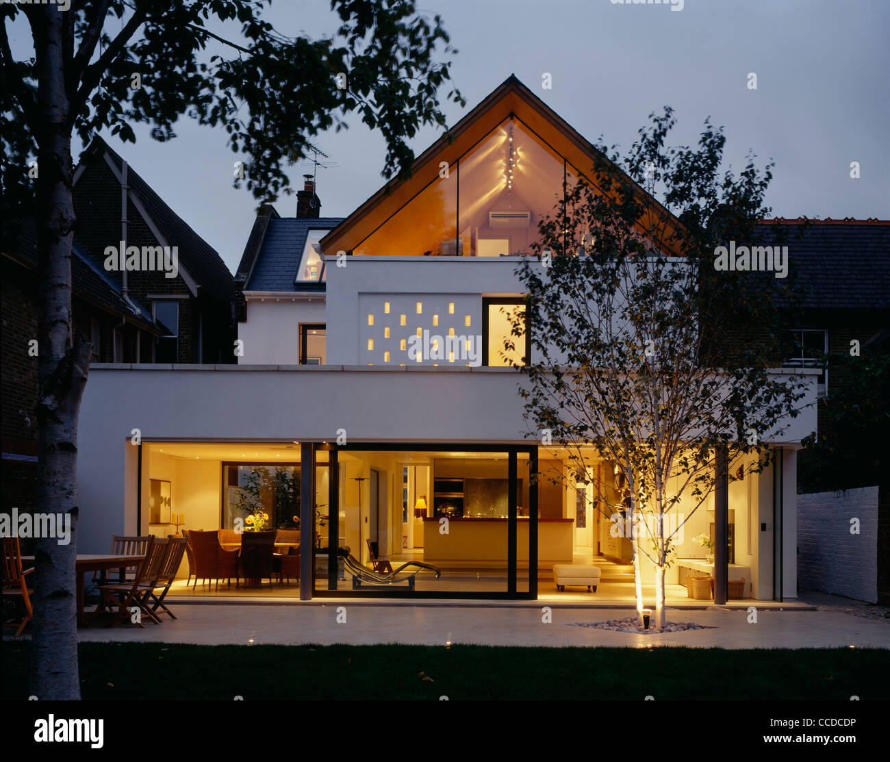 PRIVATE HOUSE EXTERIOR NIGHT SHOT(WARM LIGHTING Stock Photo - Alamy
