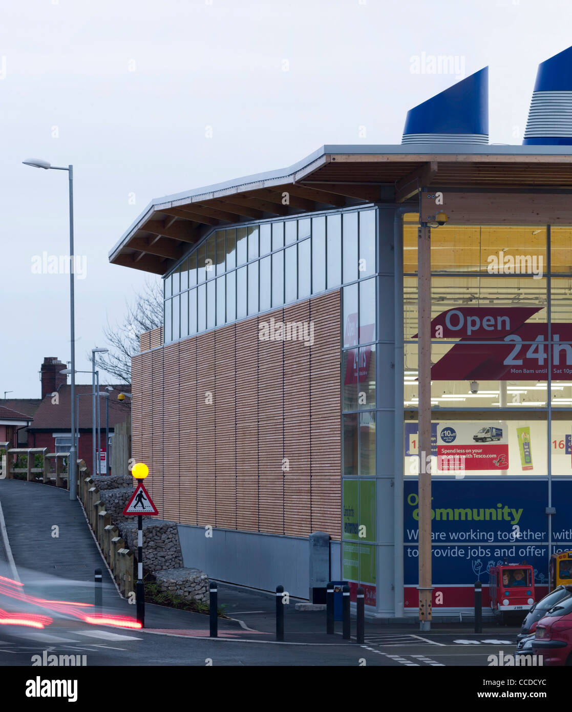 tesco cheetham hill manchester michael aukett architects 2009 energy ...
