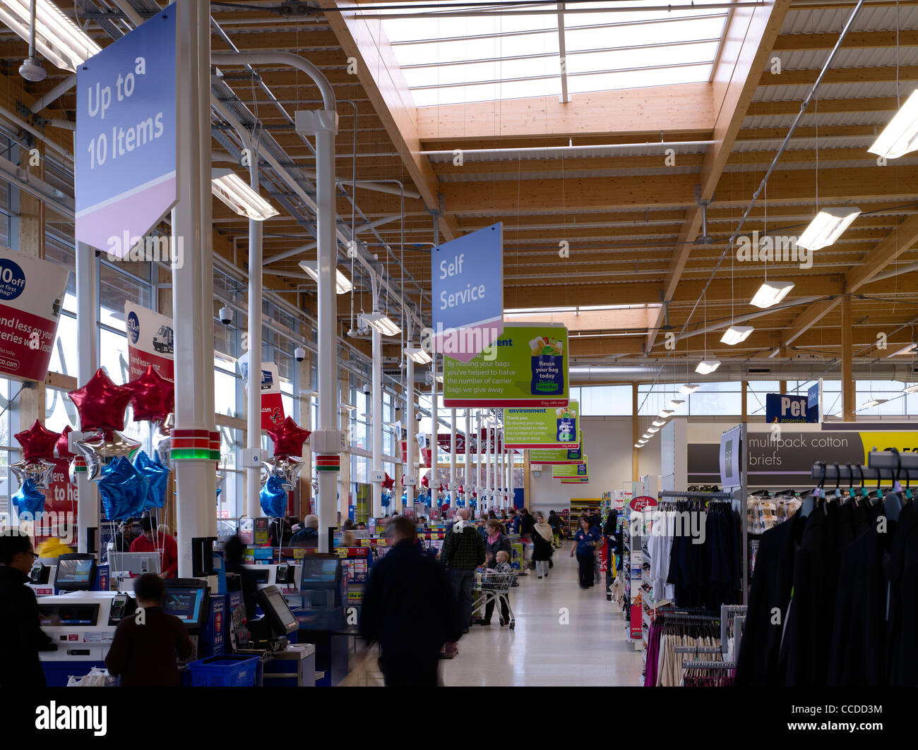 tesco cheetham hill manchester michael aukett architects 2009 energy ...