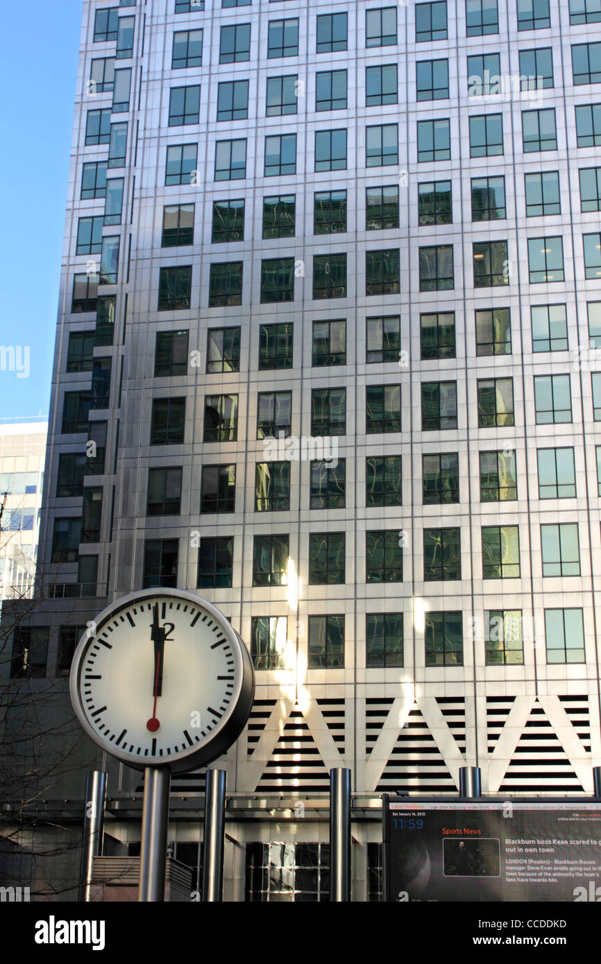1 Canada Square, Canary Wharf, Docklands London England UK Stock Photo ...