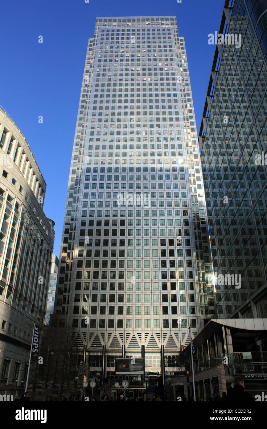 1 Canada Square, Canary Wharf, Docklands London England UK Stock Photo ...