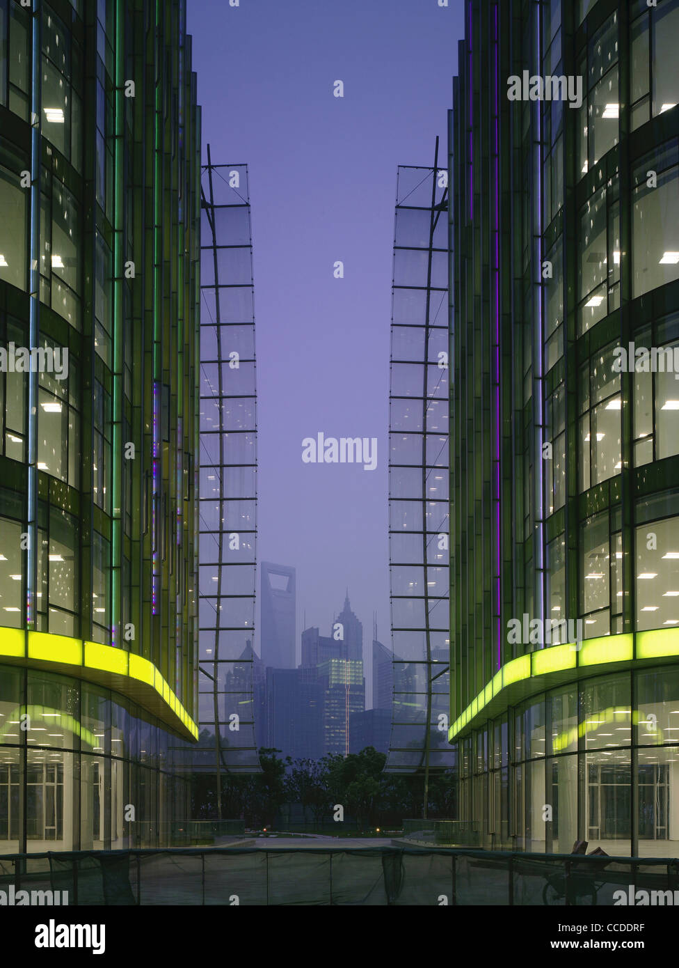 Shanghai cruise terminal hi-res stock photography and images - Alamy