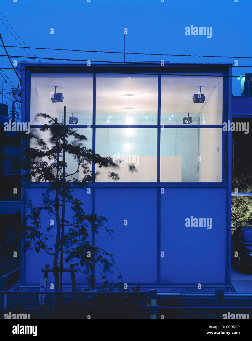 BIG WINDOW HOUSE STRAIGHT VIEW AT NIGHT Stock Photo - Alamy