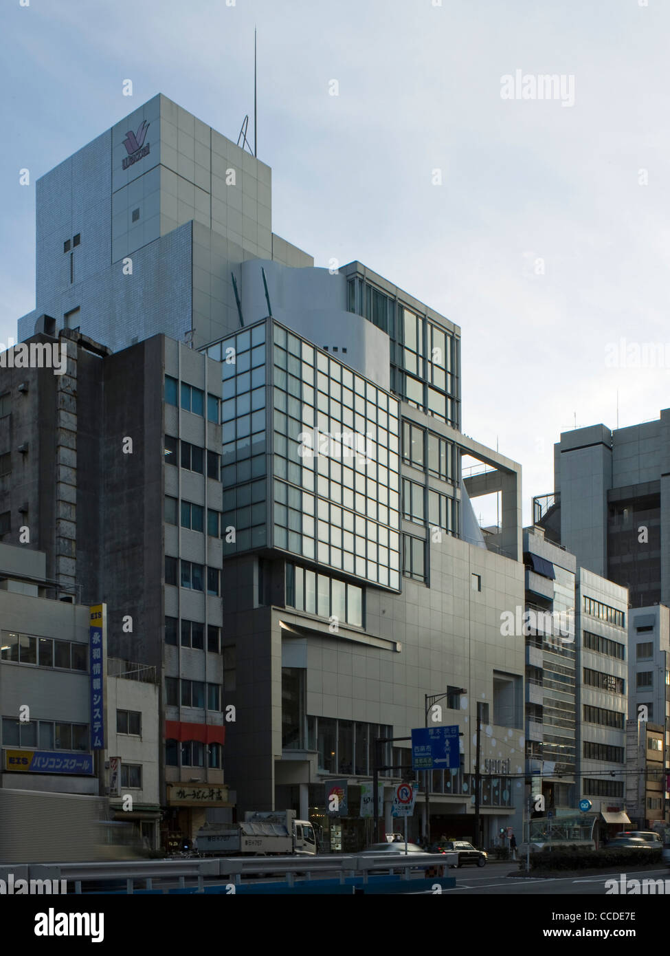 THE SPIRAL BUILDING, TOKYO, JAPAN, 2010 Stock Photo - Alamy