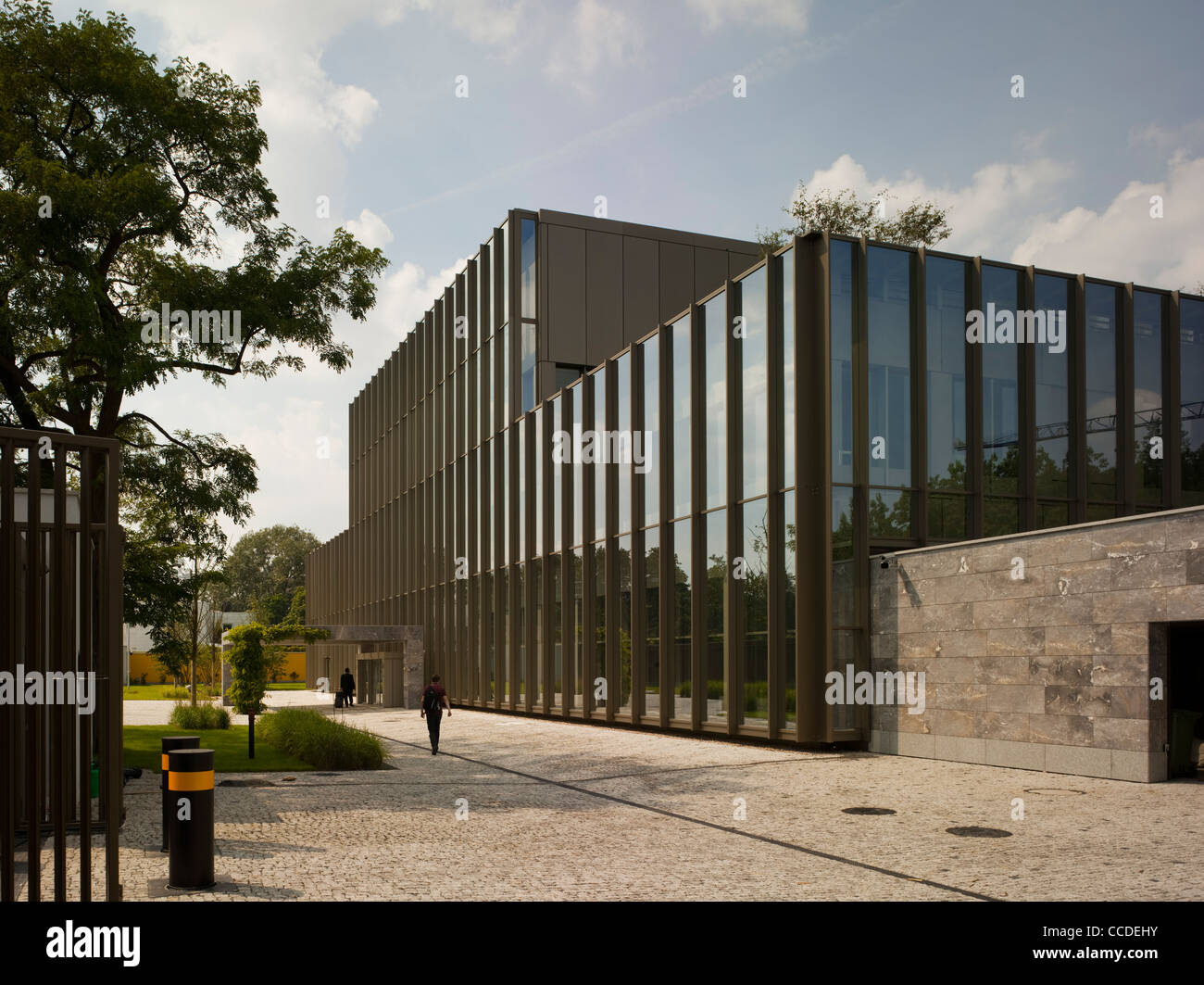 british embassy, tony fretton architects, warsaw, 07/07/09 view from ...