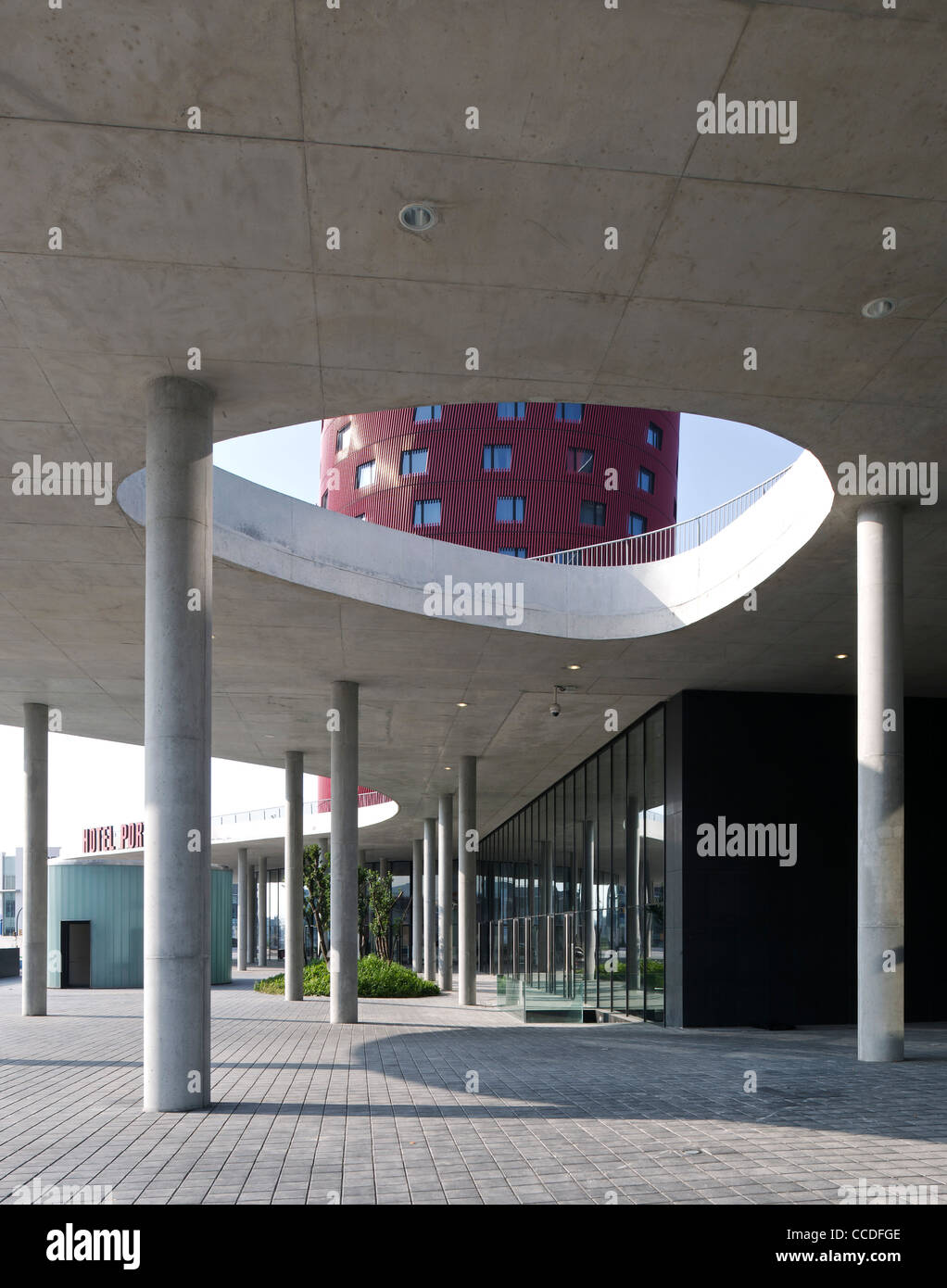 porta fira towers toyo ito b720 arquitectos barcelona spain 2010 hotel ...