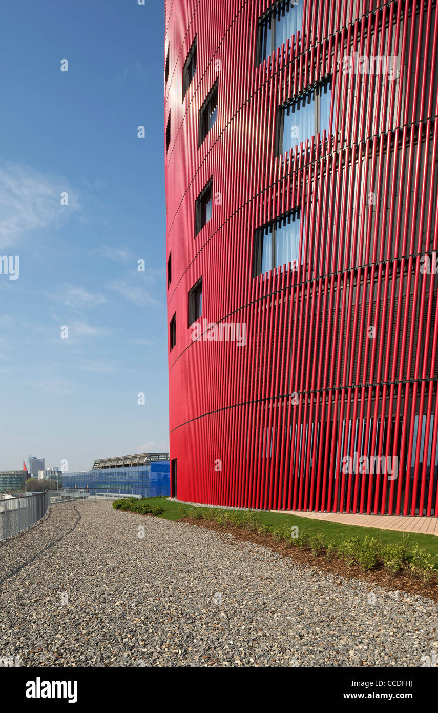 porta fira towers toyo ito b720 arquitectos barcelona spain 2010 hotel ...