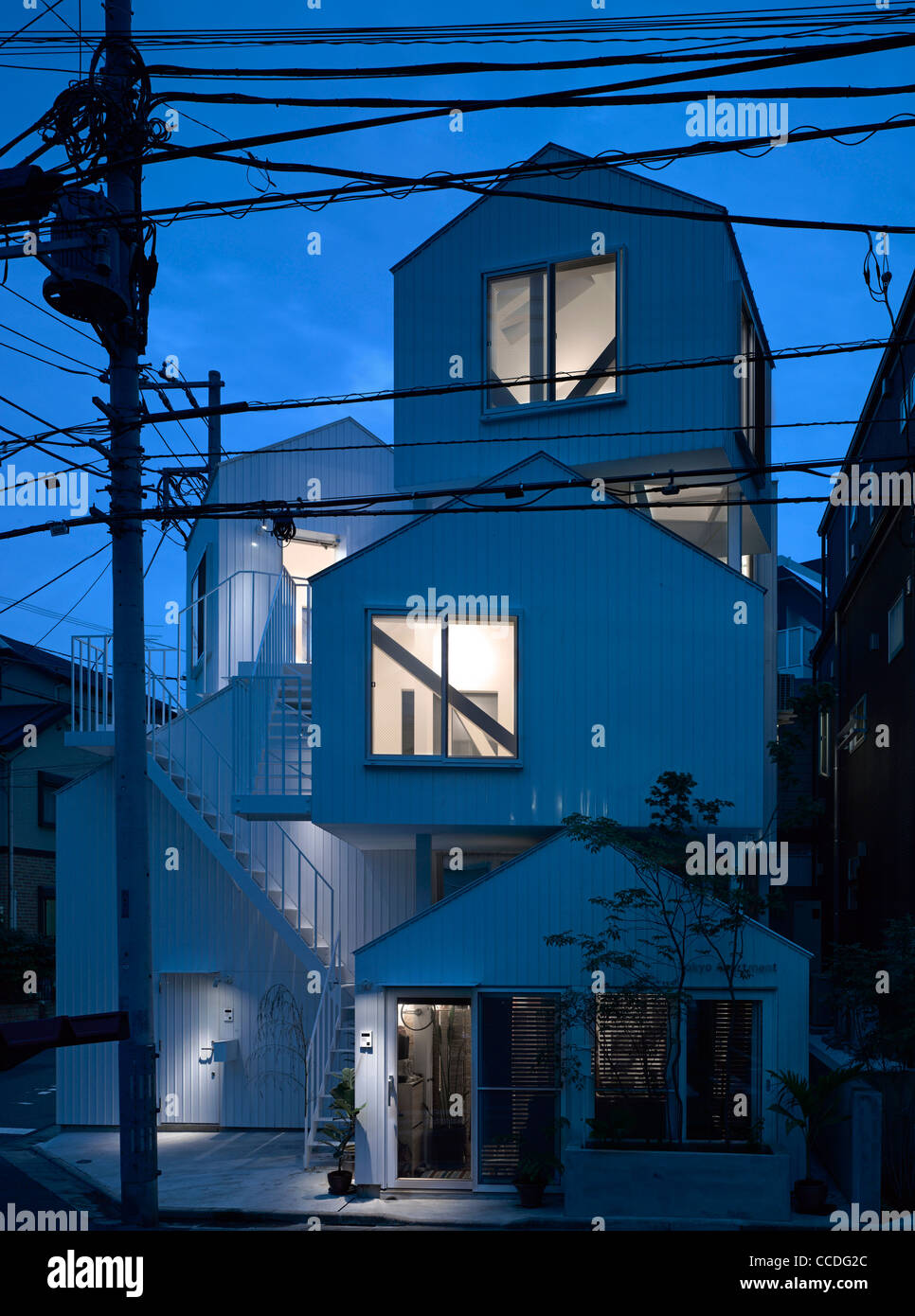 Tokyo apartment sou fujimoto hi-res stock photography and images - Alamy