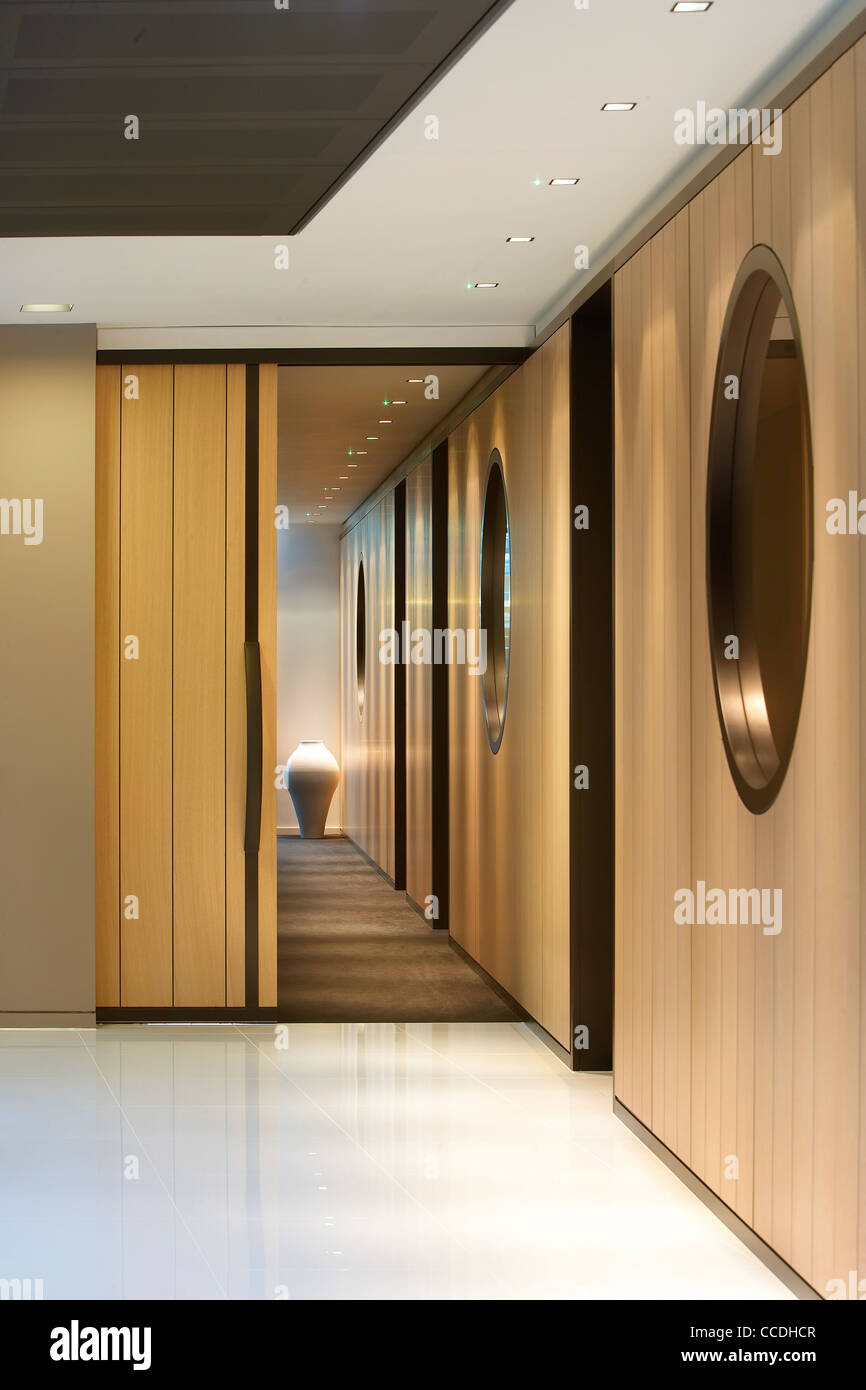 Panelled windows hi-res stock photography and images - Alamy