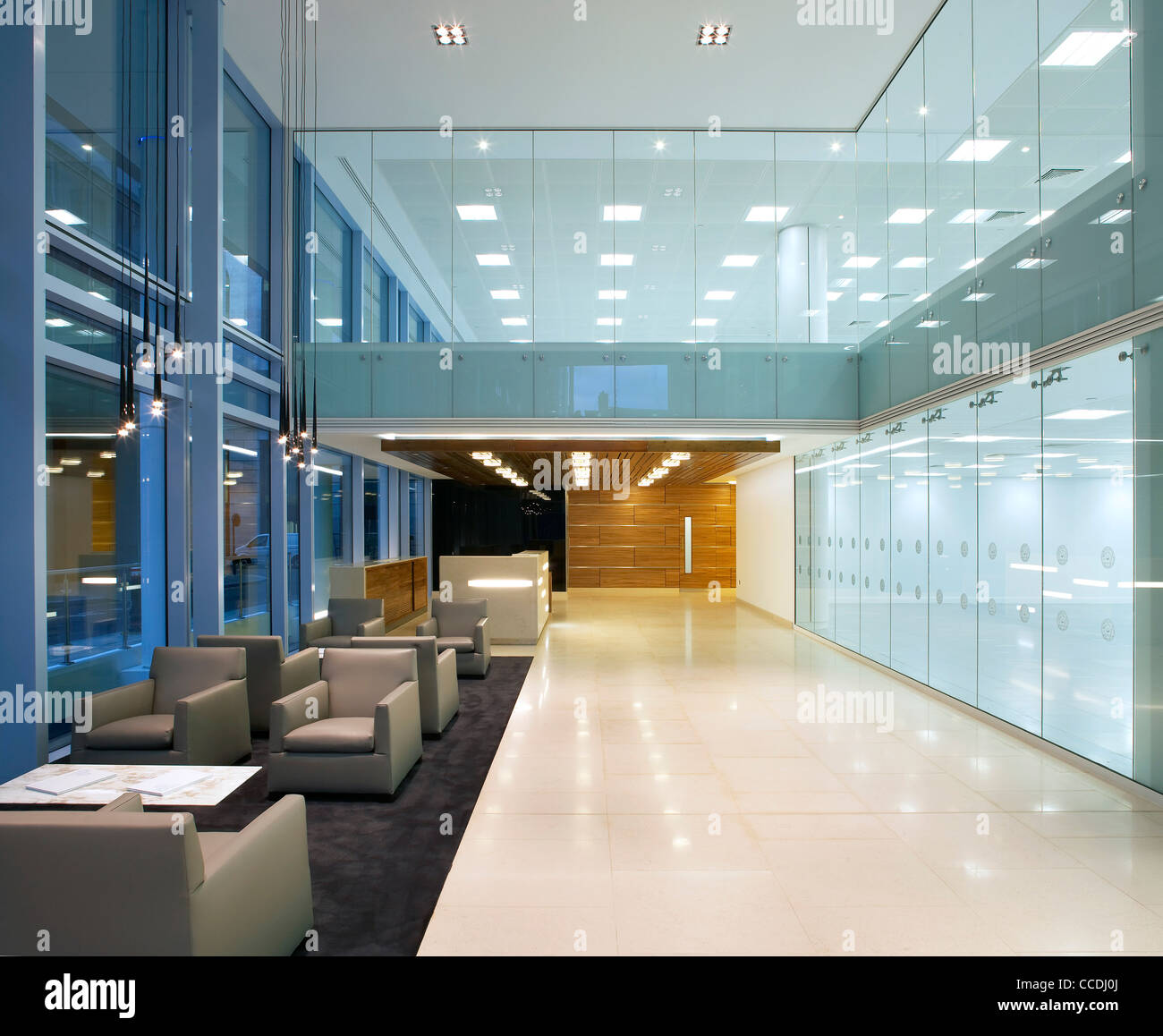 Double height lobby hi-res stock photography and images - Alamy