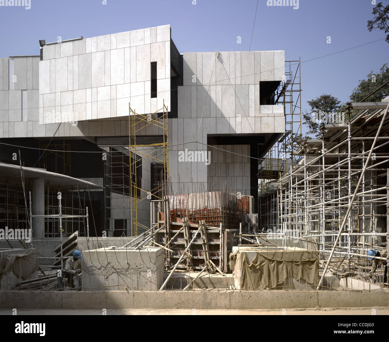 TATA CORPORATE COMPLEX IN CONSTRUCTION, MUMBAI, INDIA, TOD WILLIAMS AND ...