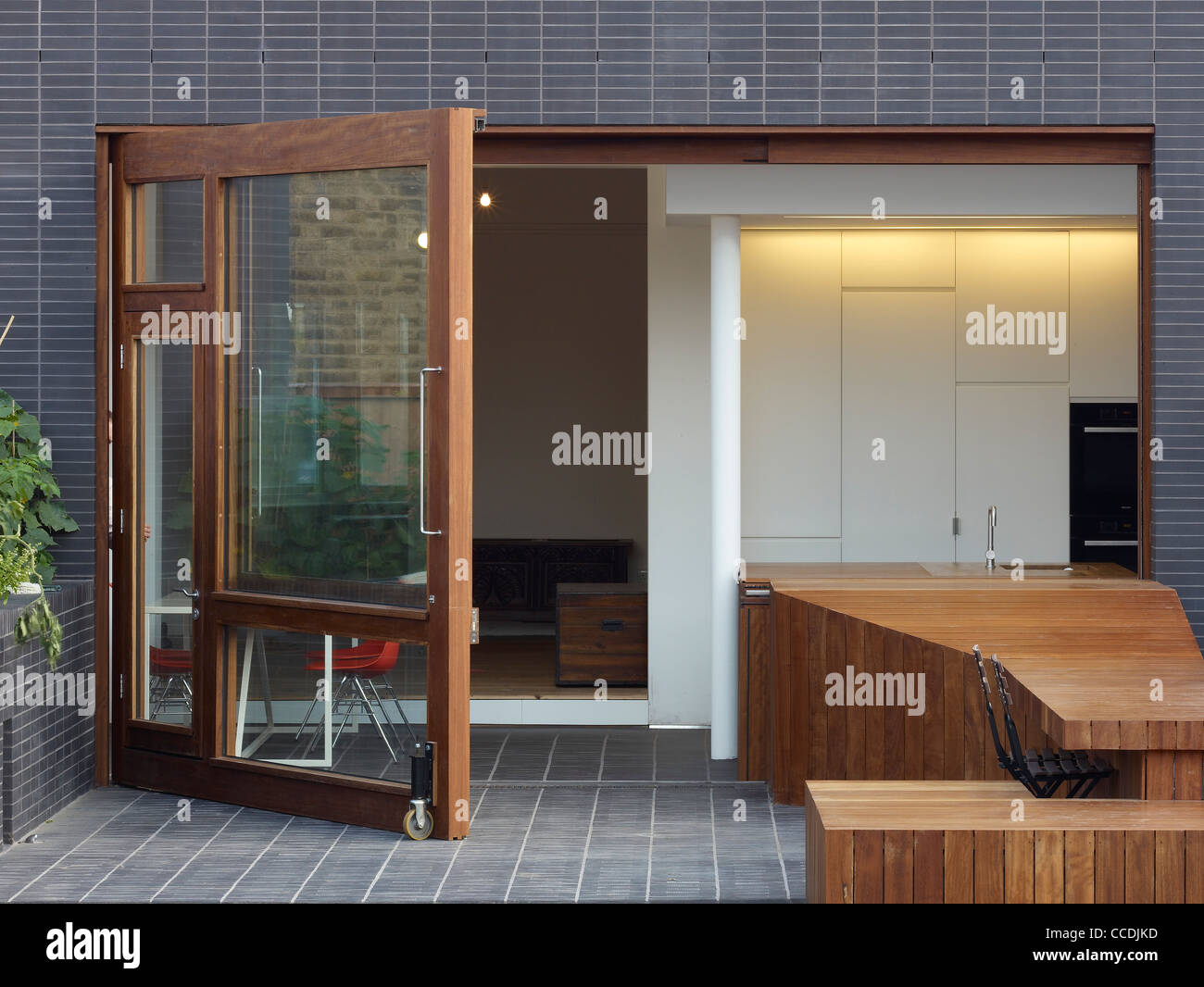 Tray House award winning new london architecture best use of brick don ...