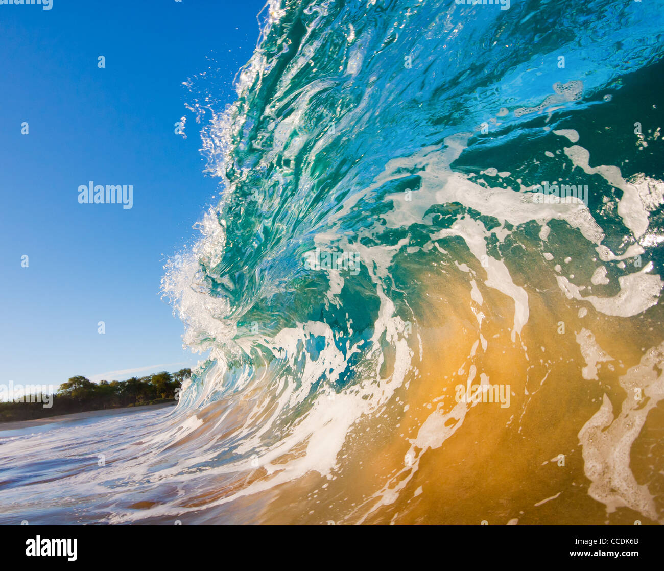 Breaking Ocean Wave Crashing over Camera Stock Photo - Alamy