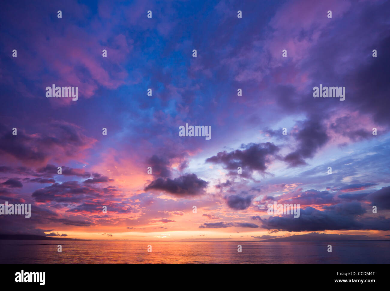 Epic sunset clouds in orange hi-res stock photography and images - Alamy