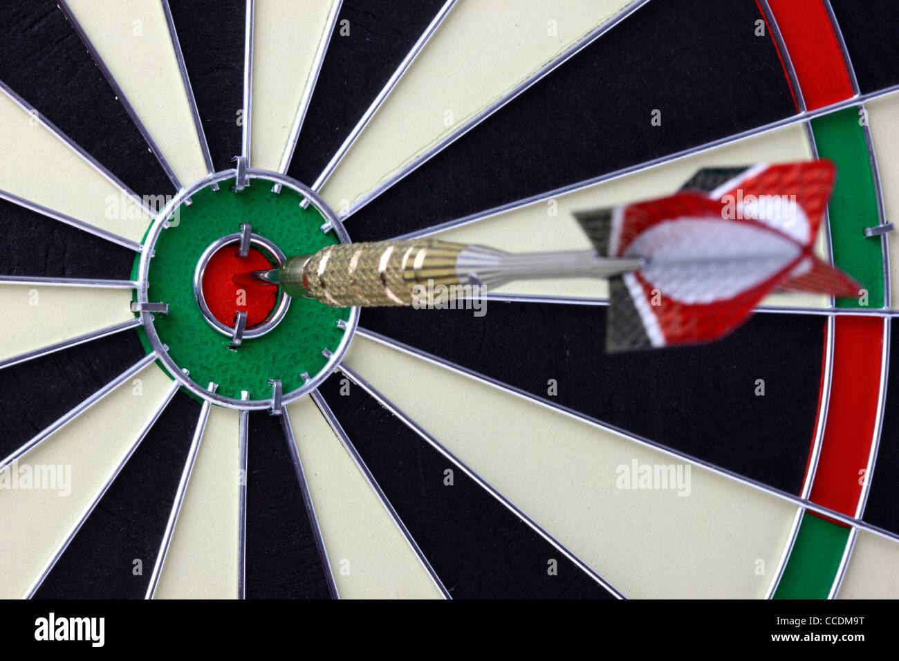 Dartboard, Dart game. Throwing darts Stock Photo - Alamy