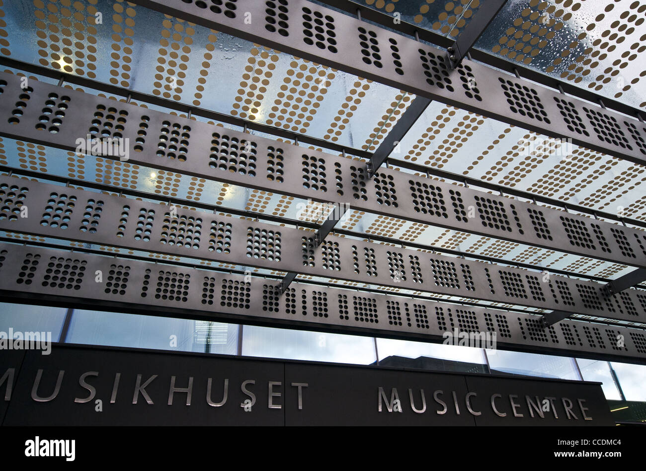 The modern exterior design of the Helsinki Music Centre and Concert ...
