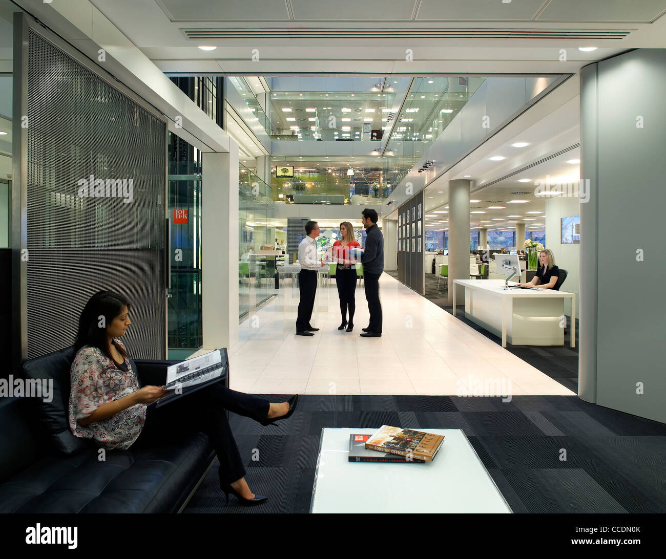 HOK OFFICES HOK ARCHITECTS THE QUBE BUILDING 90 WHITFIELD STREET LONDON ...