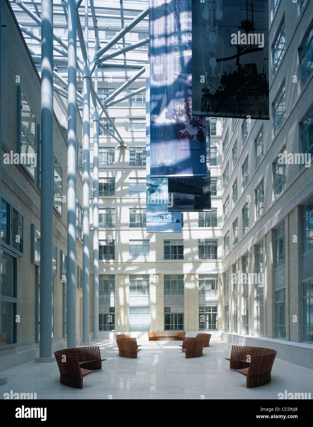 British mod ministry of defence hi-res stock photography and images - Alamy