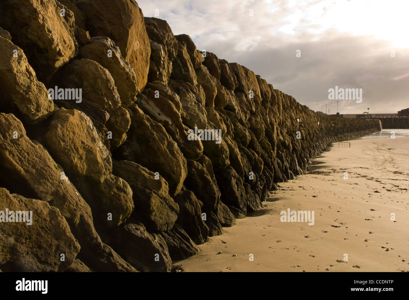 Folkestone kent harbour hi-res stock photography and images - Alamy