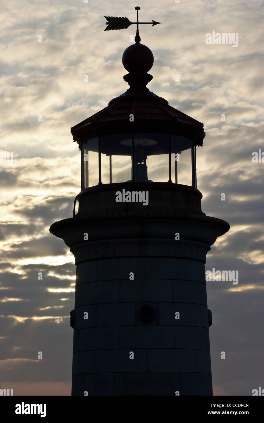 The Lighthouse at Ramsgate Harbour Stock Photo - Alamy
