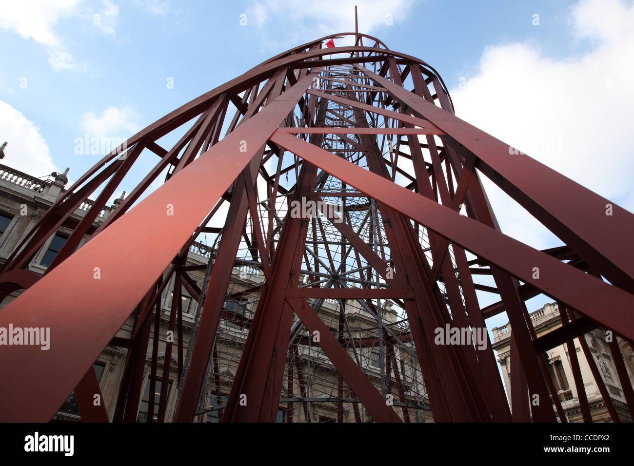 Vladimir Tatlin's 'Monument to the third international' Building the ...