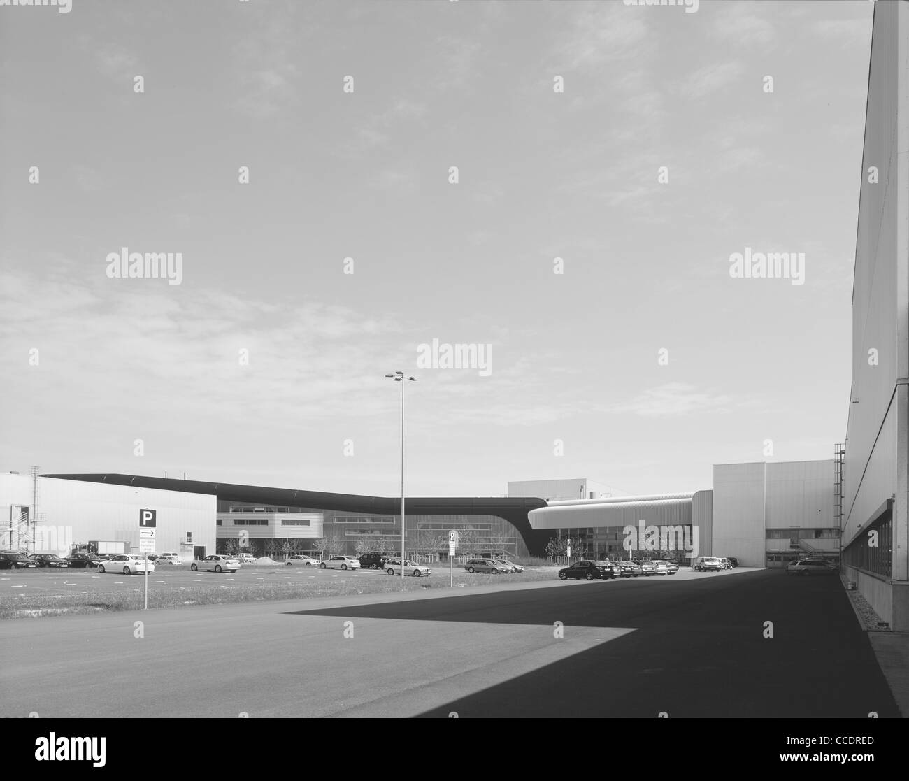 BMW PLANT LEIPZIG CENTRAL BUILDING WEST ELEVATION Stock Photo - Alamy