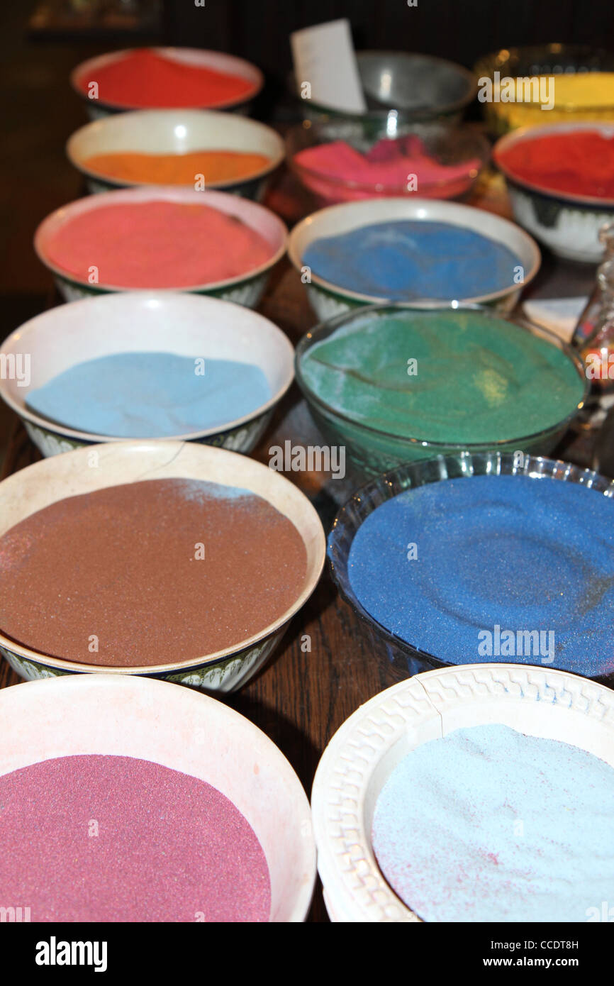 Coloured sand hi-res stock photography and images - Alamy