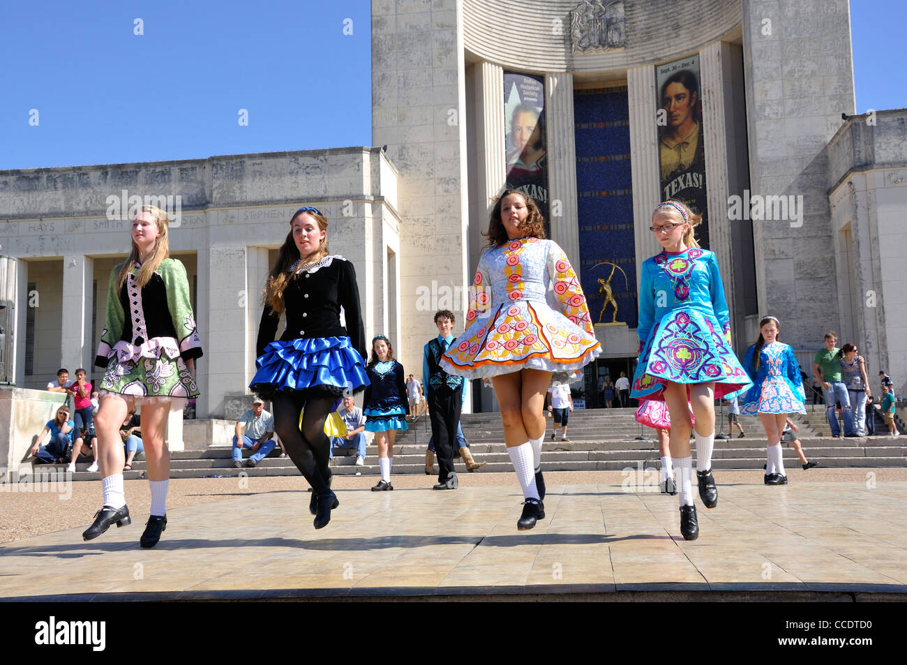 Irish traditional dancing Stock Photo - Alamy