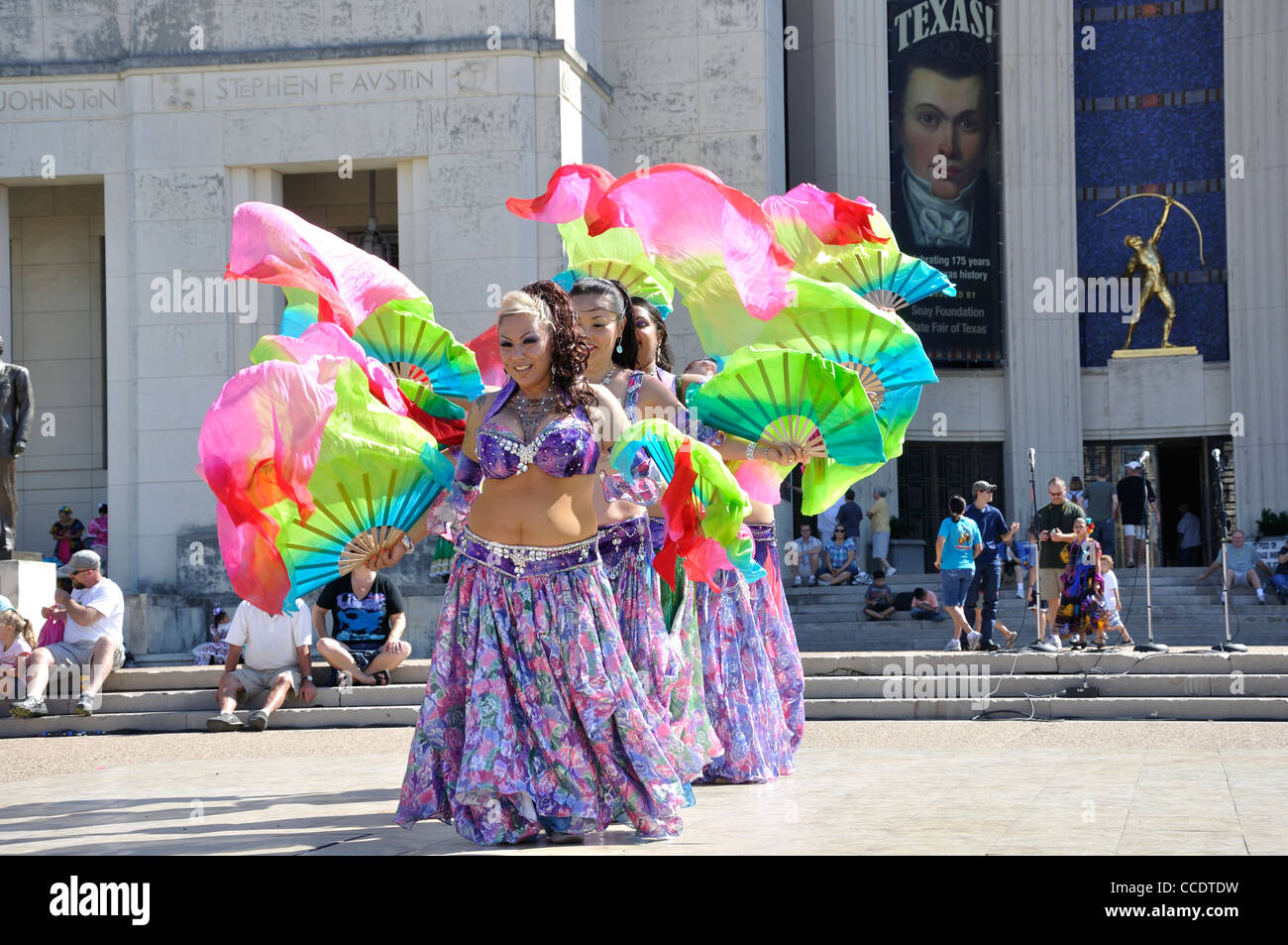Belly dancing morocco hi-res stock photography and images - Alamy
