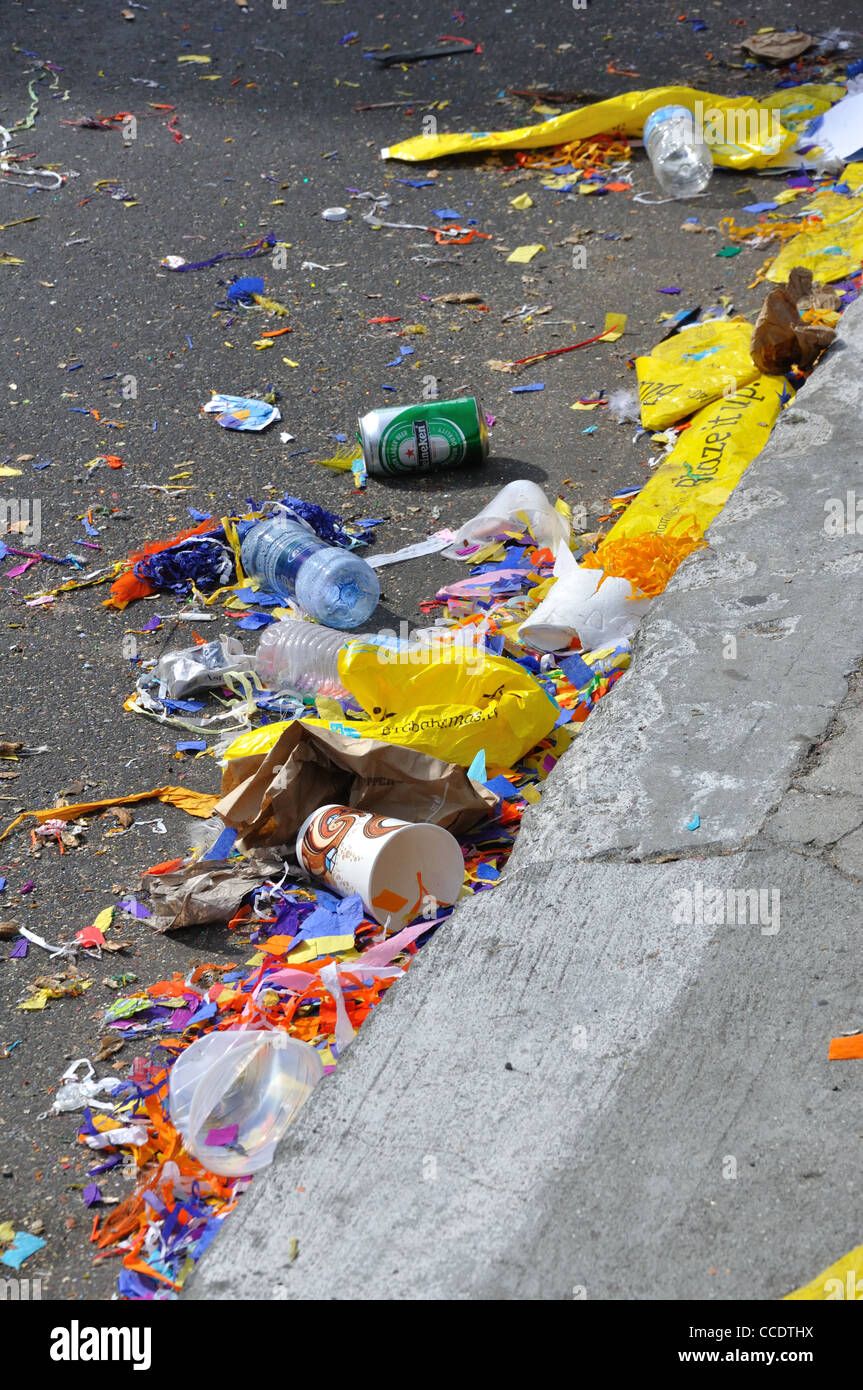 Uncleaned street hi-res stock photography and images - Alamy