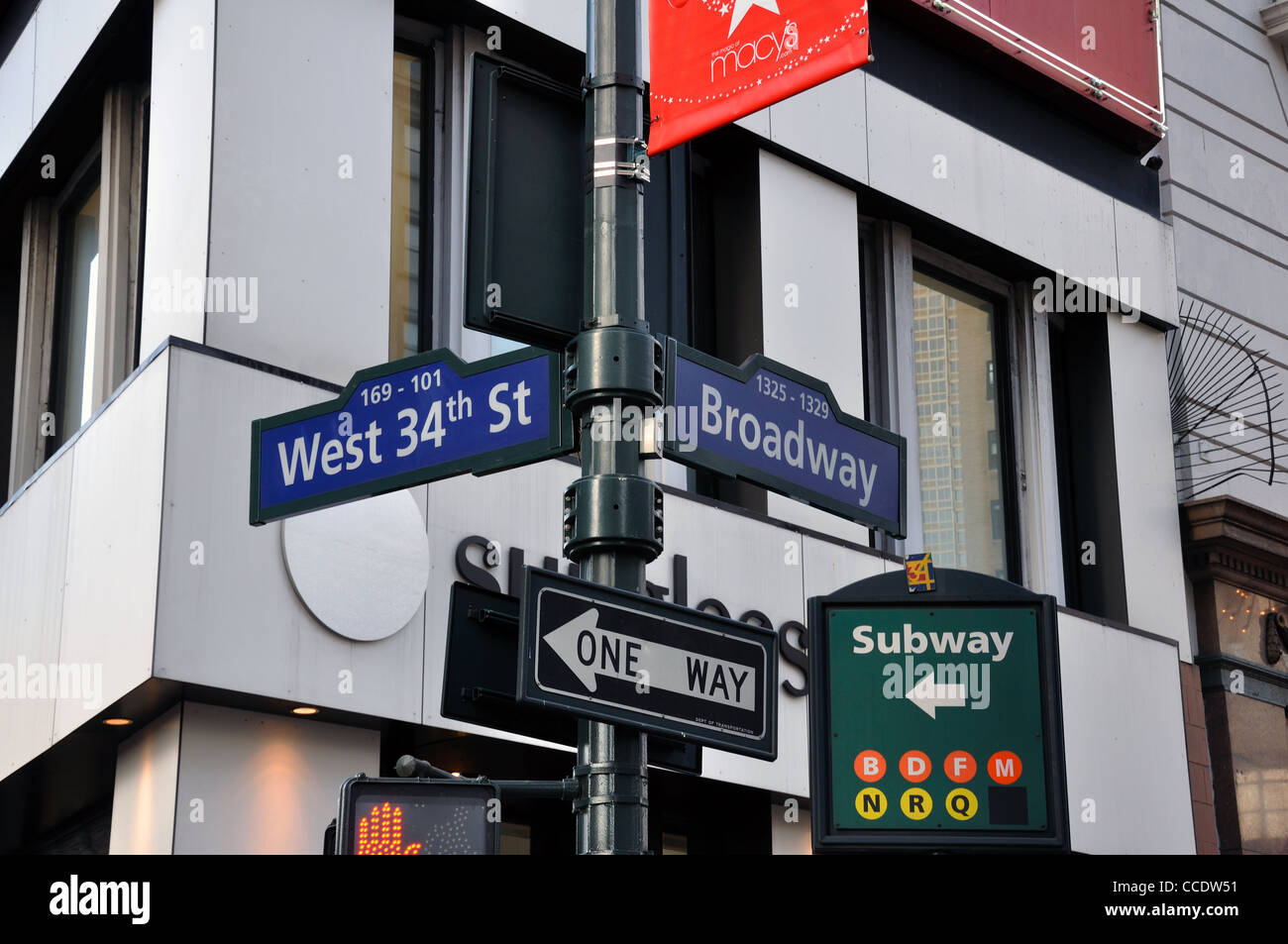 Broadway and West 34th street signs, New York, USA Stock Photo - Alamy
