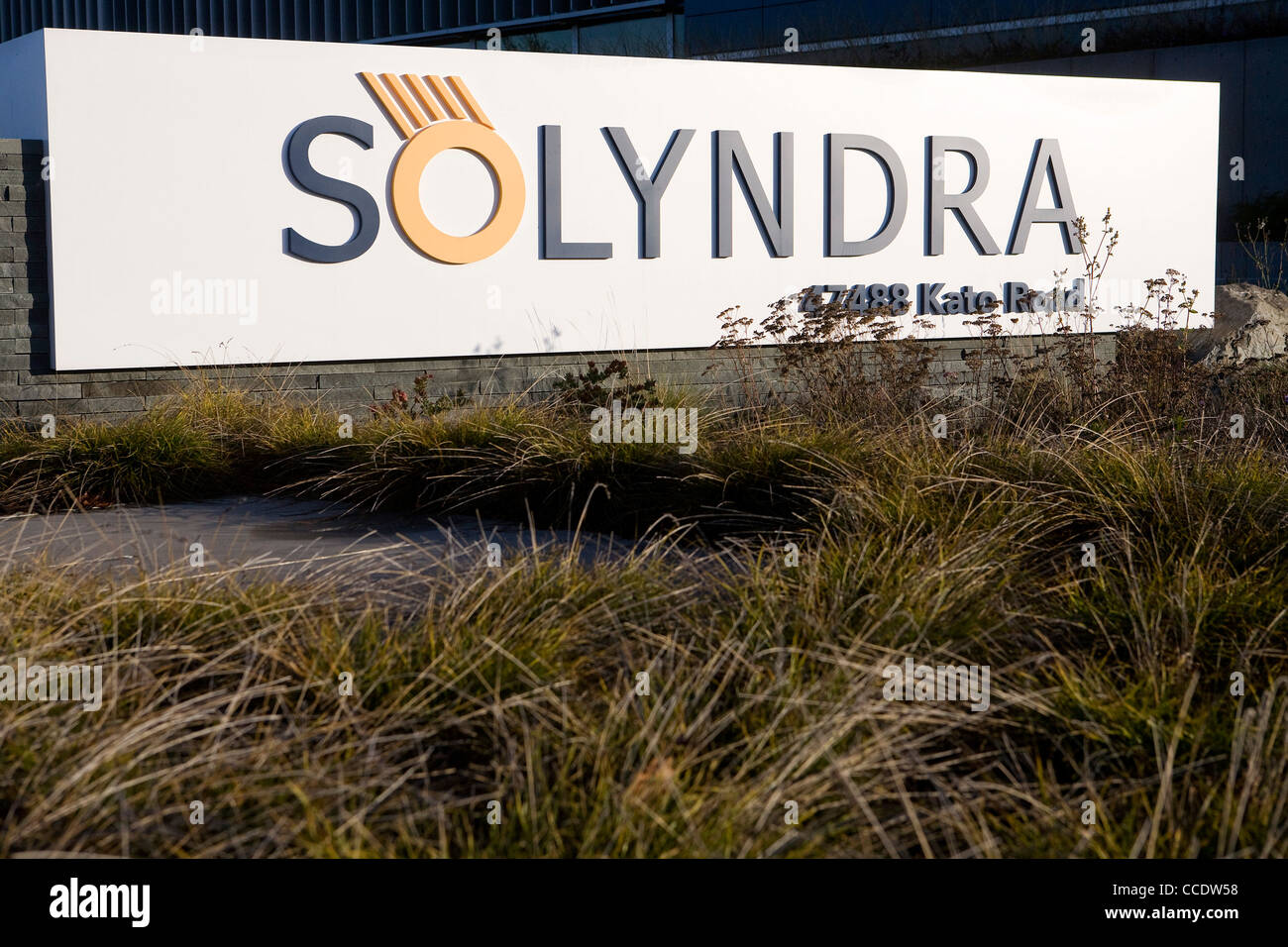 The headquarters and factory of bankrupt solar panel maker Solyndra ...