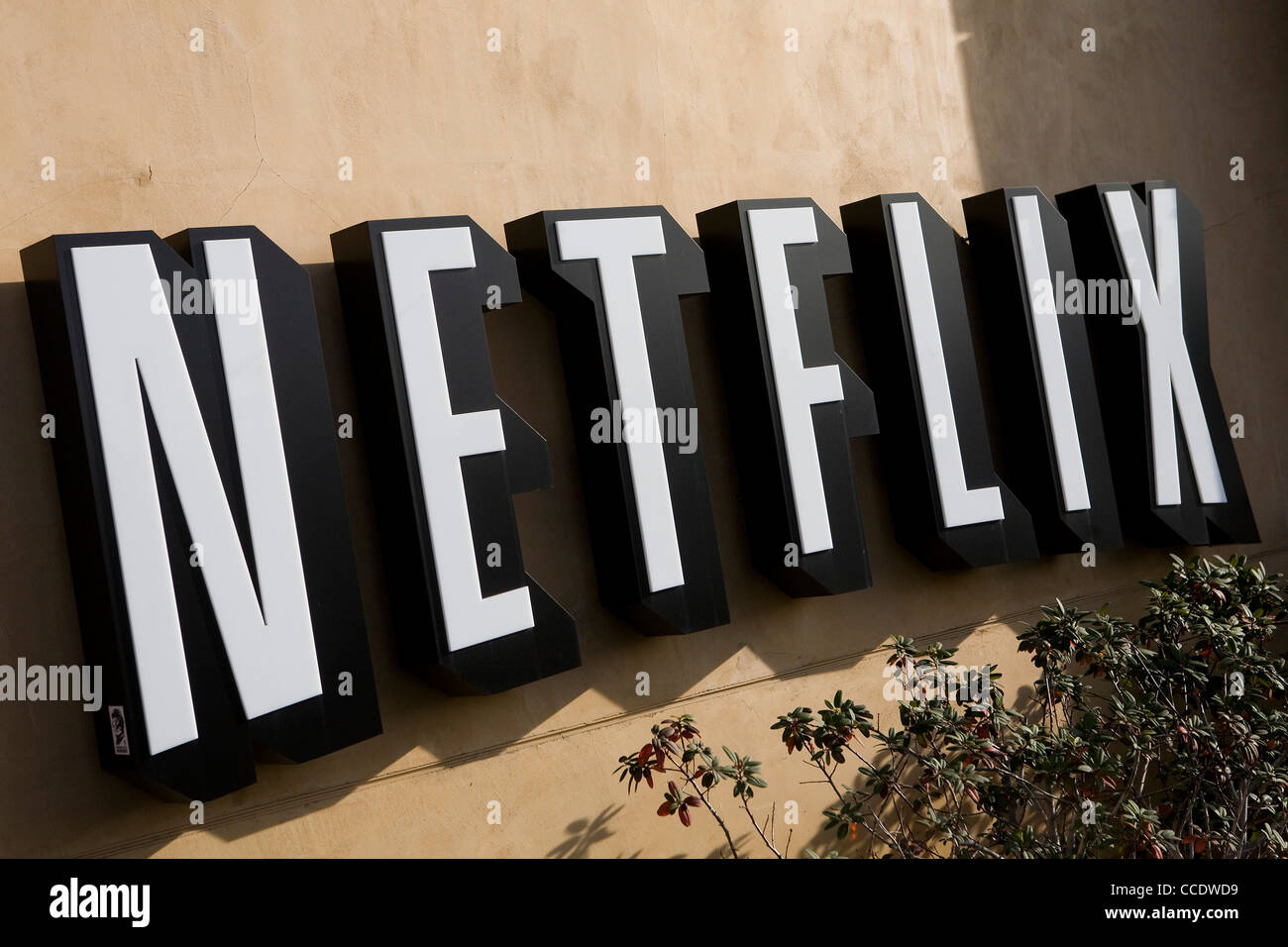 Netflix banner hi-res stock photography and images - Alamy
