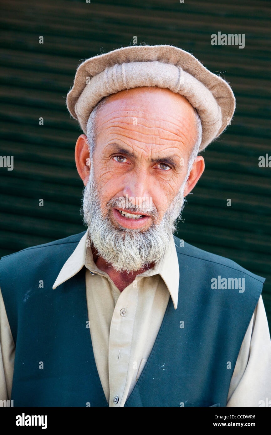 Muslim man in Islamabad, Pakistan Stock Photo - Alamy