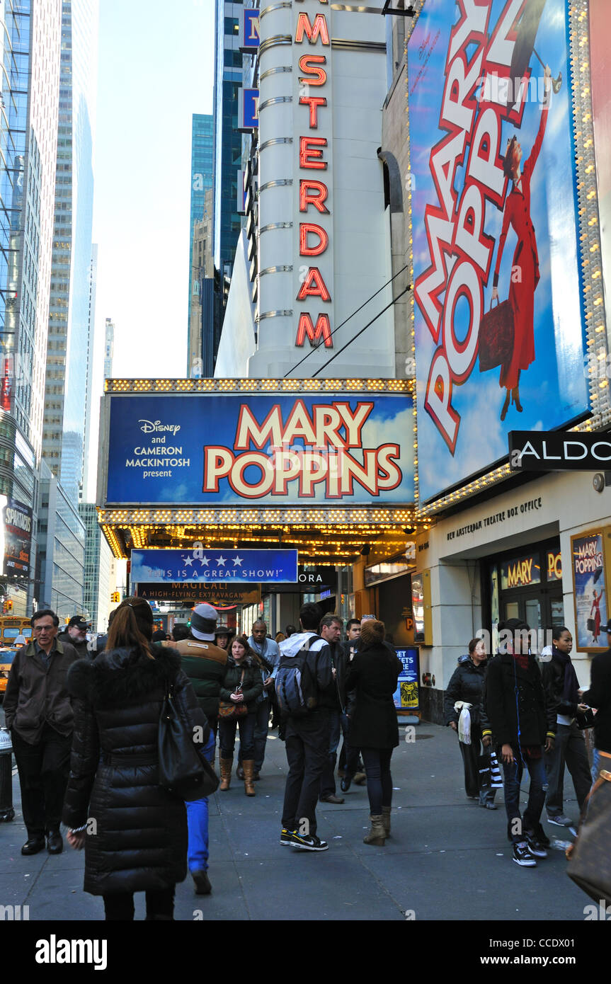 Mary poppins poster hi-res stock photography and images - Alamy