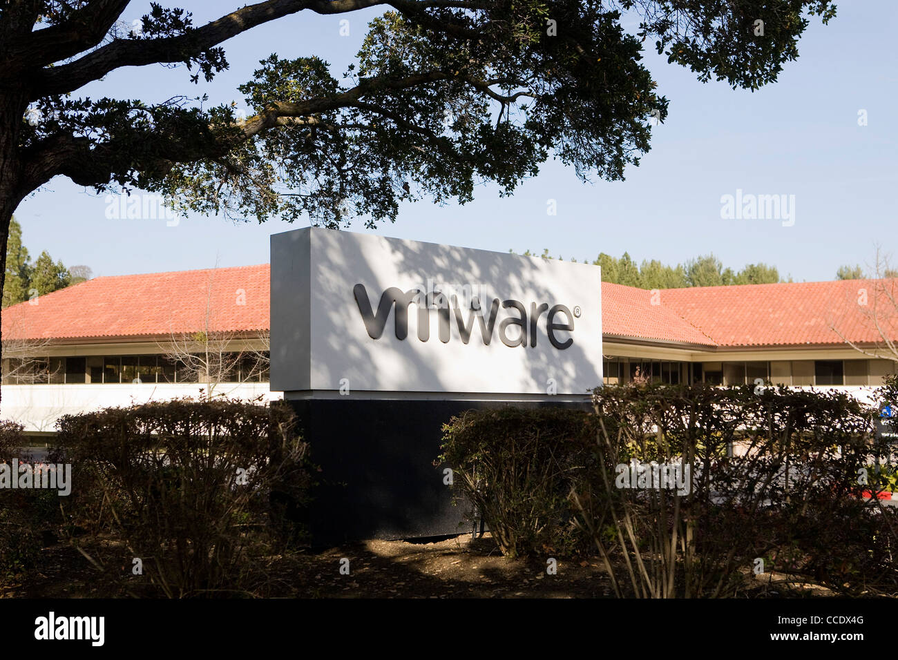 Vmware office hi-res stock photography and images - Alamy
