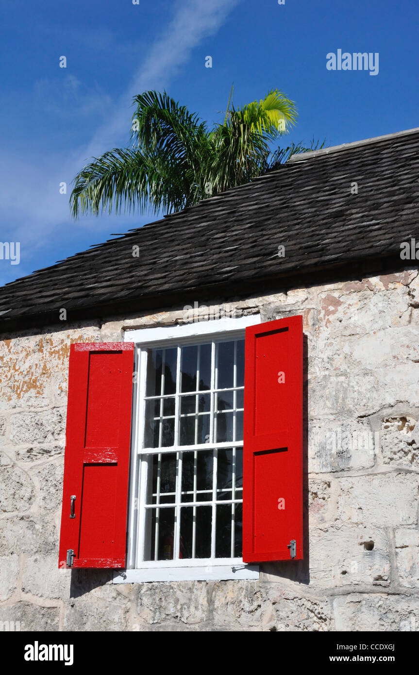 Palm tree window shutters hi-res stock photography and images - Alamy